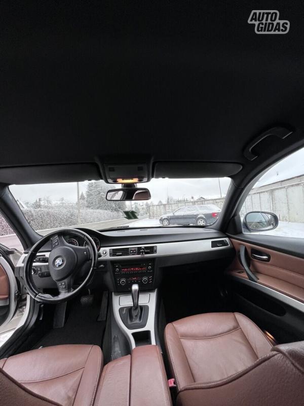 White BMW 320 2011 in Kaunas, with an engine capacity of 2.00 L and mileage of 356 thousand km for 4800 €, photo 7 on AUTOMOTO.COM.LV