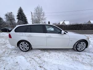 Balts BMW 320 2011 Kauņa, ar dzinēja tilpumu 2.00 L un nobraukumu 356 tūkst. km par 4800 €, foto 12 vietnē AUTOMOTO.COM.LV