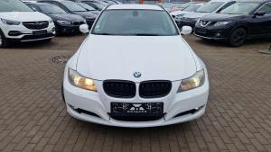 White BMW 320 2011 in Marijampole, with an engine capacity of 2.00 L and mileage of 296 thousand km for 5550 €, photo 4 on AUTOMOTO.COM.LV
