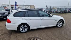 White BMW 320 2011 in Marijampole, with an engine capacity of 2.00 L and mileage of 296 thousand km for 5550 €, photo 7 on AUTOMOTO.COM.LV