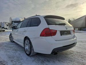 White BMW 320 2011 in Prienai, with an engine capacity of 2.00 L and mileage of 251 thousand km for 4900 €, photo 3 on AUTOMOTO.COM.LV