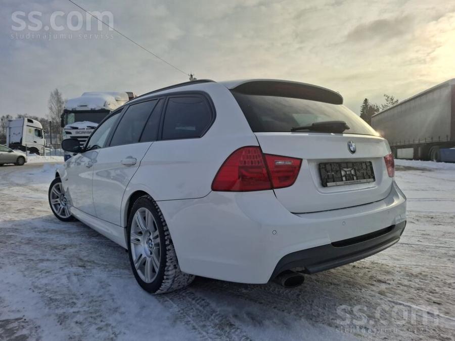 White BMW 320 2011 in Riga, with an engine capacity of 2.00 L and mileage of 252 thousand km for 7150 €, photo 4 on AUTOMOTO.COM.LV