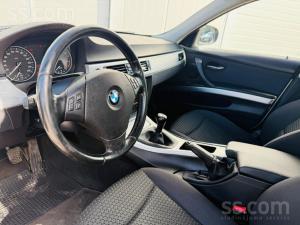 White BMW 320 2011 in Riga, with an engine capacity of 2.00 L and mileage of 296 thousand km for 4900 €, photo 8 on AUTOMOTO.COM.LV