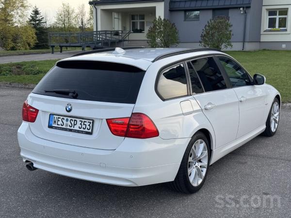 White BMW 320 2011 in Cesis, with an engine capacity of 2.00 L and mileage of 240 thousand km for 5450 €, photo 8 on AUTOMOTO.COM.LV