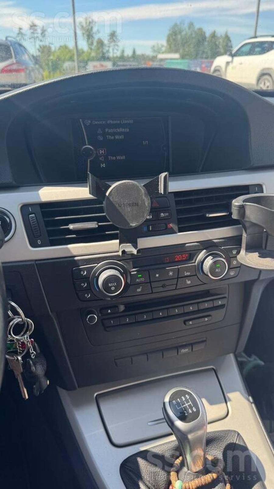 White BMW 320 2011 in Cesis, with an engine capacity of 2.00 L and mileage of 306 thousand km for 5000 €, photo 3 on AUTOMOTO.COM.LV