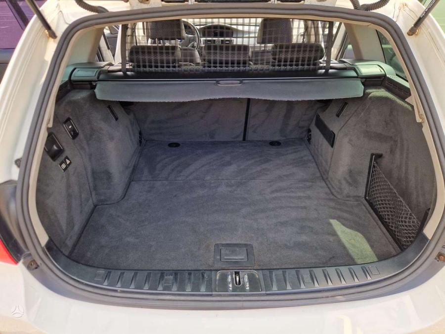 White BMW 320 2011 in Vilnius, with an engine capacity of 2.00 L and mileage of 400 thousand km for 3800 €, photo 17 on AUTOMOTO.COM.LV