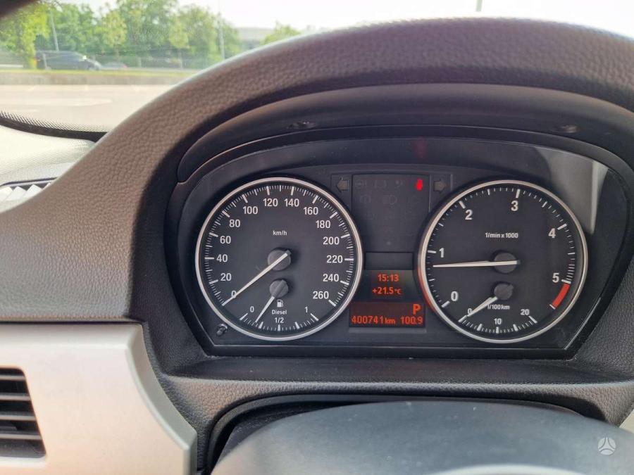 White BMW 320 2011 in Vilnius, with an engine capacity of 2.00 L and mileage of 400 thousand km for 3800 €, photo 25 on AUTOMOTO.COM.LV