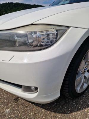 White BMW 320 2011 in Vilnius, with an engine capacity of 2.00 L and mileage of 400 thousand km for 3800 €, photo 33 on AUTOMOTO.COM.LV