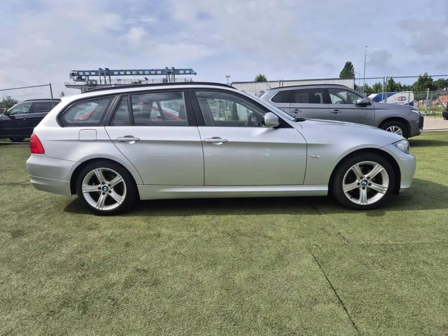 Balts BMW 320 2011 Liepāja, ar dzinēja tilpumu 2.00 L un nobraukumu 251 tūkst. km par 5600 €, foto 5 vietnē AUTOMOTO.COM.LV