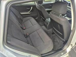 Balts BMW 320 2011 Liepāja, ar dzinēja tilpumu 2.00 L un nobraukumu 251 tūkst. km par 5600 €, foto 18 vietnē AUTOMOTO.COM.LV