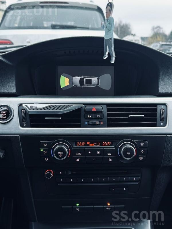 White BMW 320 2011 in Riga, with an engine capacity of 2.00 L and mileage of 393 thousand km for 5700 €, photo 10 on AUTOMOTO.COM.LV