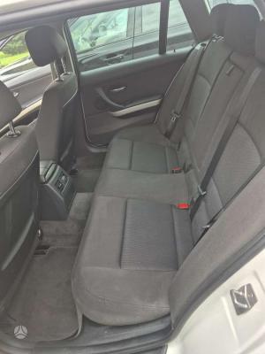 White BMW 320 2011 in Kaunas, with an engine capacity of 2.00 L and mileage of 275 thousand km for 3500 €, photo 12 on AUTOMOTO.COM.LV
