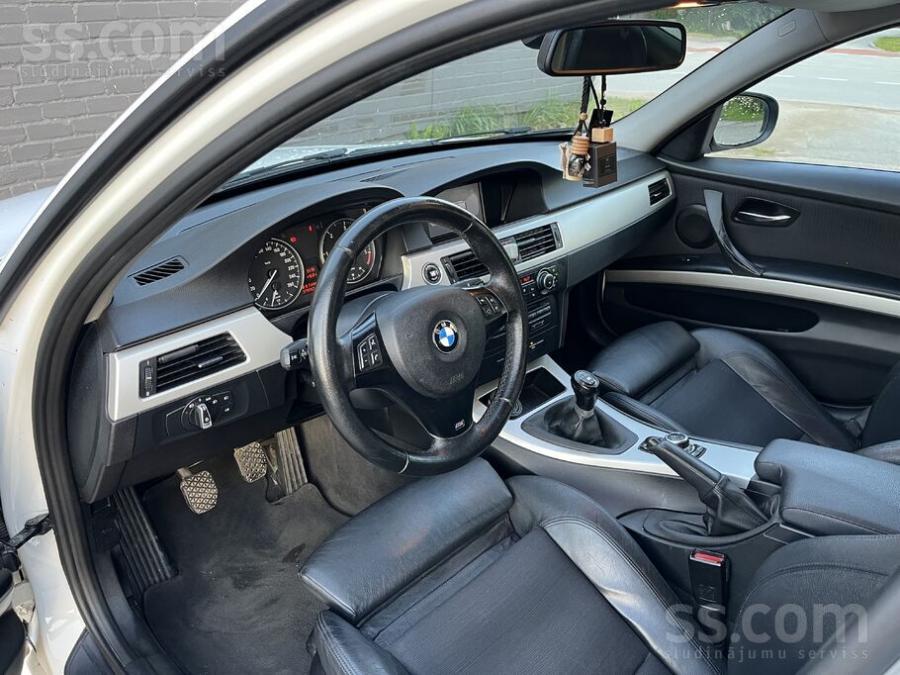 White BMW 320 2011 in Tukums, with an engine capacity of 2.00 L and mileage of 0 thousand km for 5990 €, photo 7 on AUTOMOTO.COM.LV