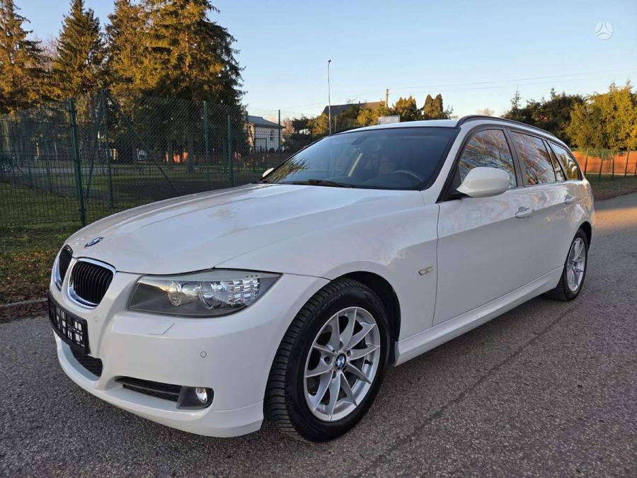 White BMW 320 2012 in Vilkaviskis, with an engine capacity of 2.00 L and mileage of 246 thousand km for 4650 €, photo 3 on AUTOMOTO.COM.LV