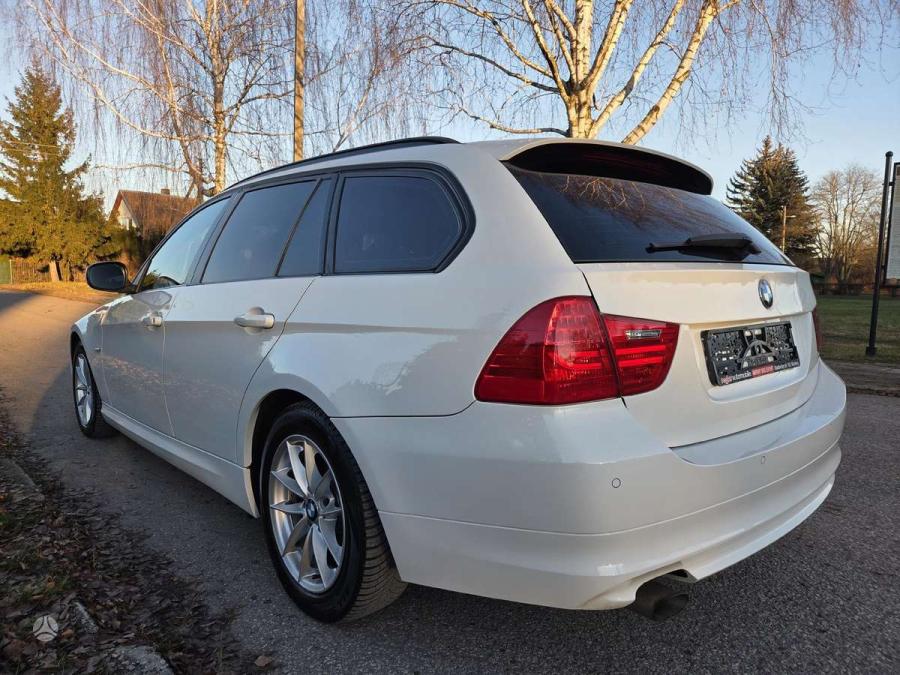 White BMW 320 2012 in Vilkaviskis, with an engine capacity of 2.00 L and mileage of 246 thousand km for 4650 €, photo 11 on AUTOMOTO.COM.LV