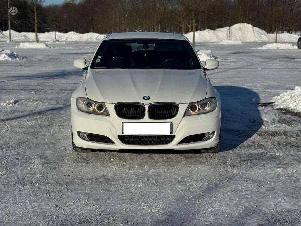 Balts BMW 320 2012 Panevēža, ar dzinēja tilpumu 2.00 L un nobraukumu 279 tūkst. km par 4200 €, foto 1 vietnē AUTOMOTO.COM.LV