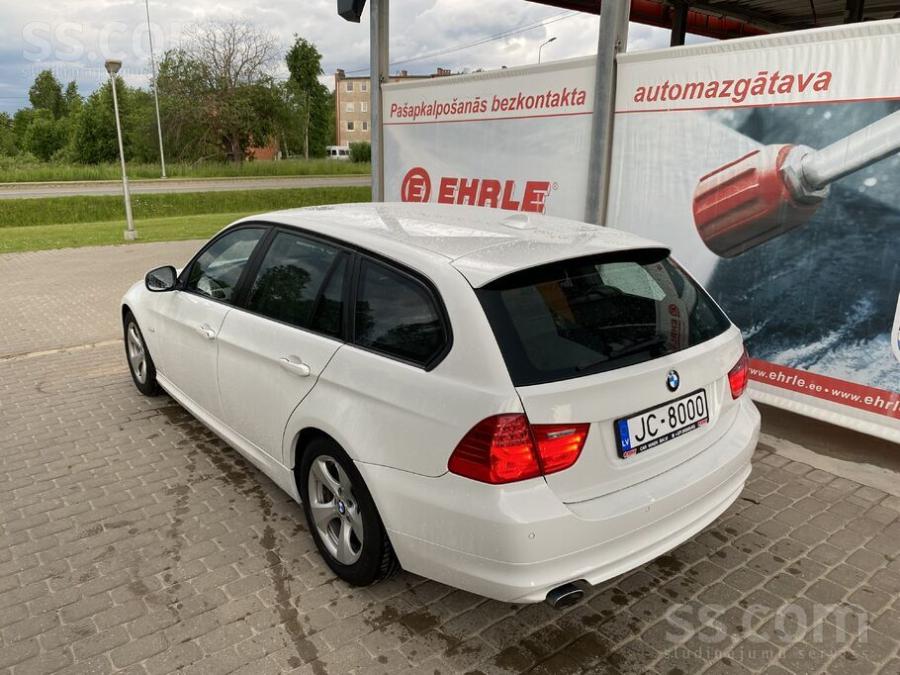 White BMW 320 2012 in Balvi, with an engine capacity of 2.00 L and mileage of 271 thousand km for 5990 €, photo 5 on AUTOMOTO.COM.LV