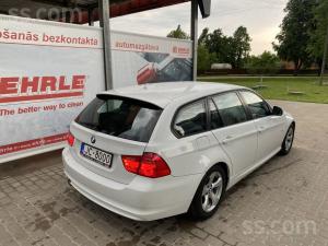 White BMW 320 2012 in Balvi, with an engine capacity of 2.00 L and mileage of 271 thousand km for 5990 €, photo 7 on AUTOMOTO.COM.LV
