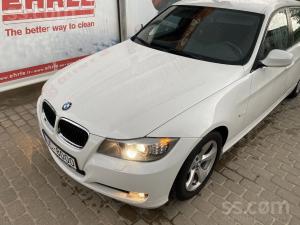 White BMW 320 2012 in Balvi, with an engine capacity of 2.00 L and mileage of 271 thousand km for 5990 €, photo 10 on AUTOMOTO.COM.LV
