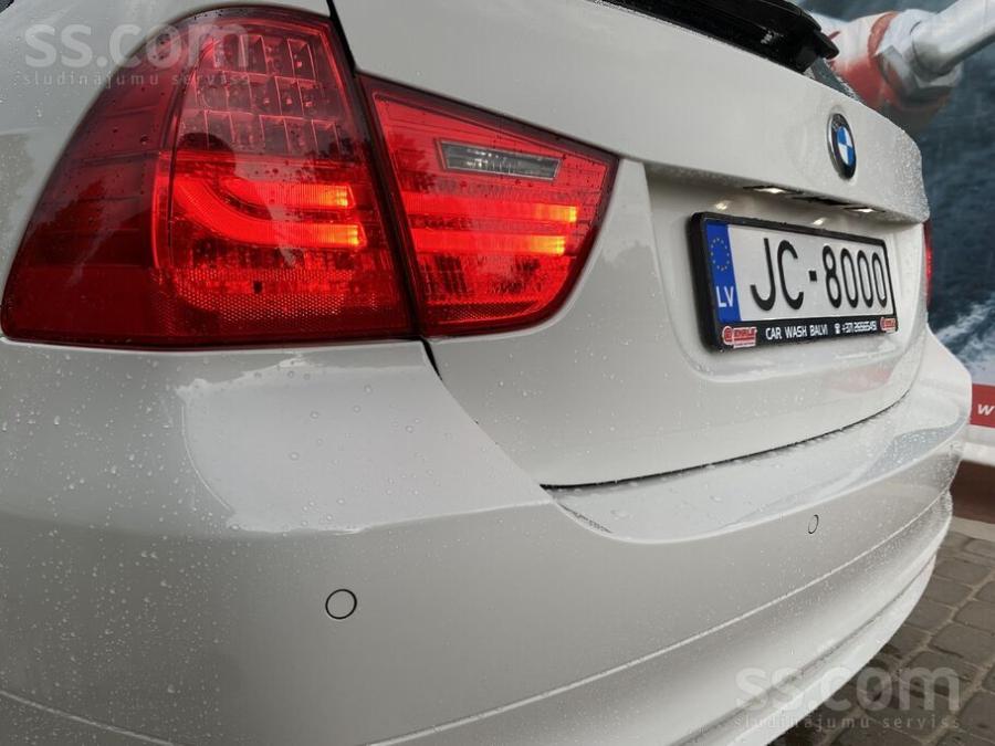White BMW 320 2012 in Balvi, with an engine capacity of 2.00 L and mileage of 271 thousand km for 5990 €, photo 12 on AUTOMOTO.COM.LV
