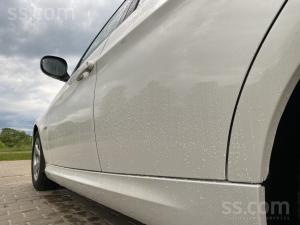 White BMW 320 2012 in Balvi, with an engine capacity of 2.00 L and mileage of 271 thousand km for 5990 €, photo 16 on AUTOMOTO.COM.LV