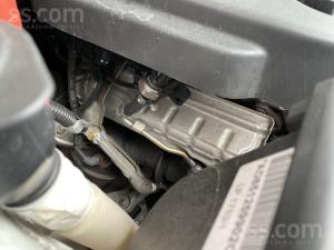White BMW 320 2012 in Balvi, with an engine capacity of 2.00 L and mileage of 271 thousand km for 5990 €, photo 19 on AUTOMOTO.COM.LV