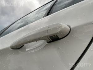 White BMW 320 2012 in Balvi, with an engine capacity of 2.00 L and mileage of 271 thousand km for 5990 €, photo 33 on AUTOMOTO.COM.LV