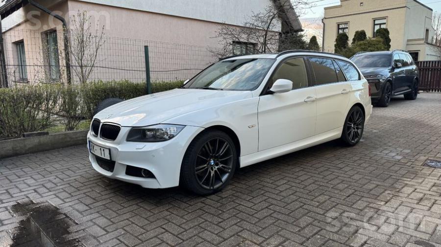 White BMW 320 2012 in Riga, with an engine capacity of 2.00 L and mileage of 377 thousand km for 5450 €, photo 3 on AUTOMOTO.COM.LV