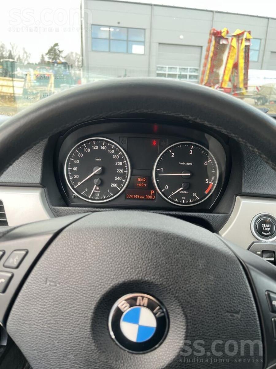 White BMW 320 2012 in Valmiera, with an engine capacity of 2.00 L and mileage of 334 thousand km for 5550 €, photo 6 on AUTOMOTO.COM.LV