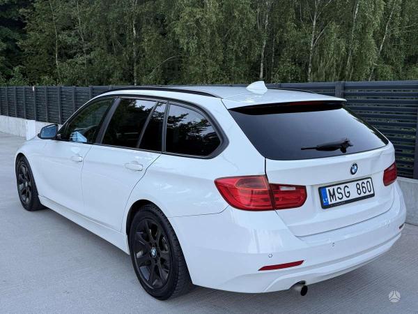 White BMW 320 2012 in Vilnius, with an engine capacity of 2.00 L and mileage of 287 thousand km for 6200 €, photo 5 on AUTOMOTO.COM.LV