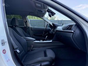White BMW 320 2012 in Vilnius, with an engine capacity of 2.00 L and mileage of 287 thousand km for 6200 €, photo 12 on AUTOMOTO.COM.LV