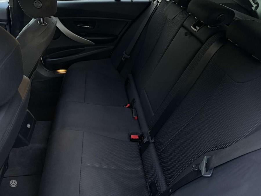 Balts BMW 320 2012 Viļņa, ar dzinēja tilpumu 2.00 L un nobraukumu 299 tūkst. km par 6850 €, foto 11 vietnē AUTOMOTO.COM.LV
