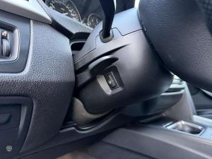 Balts BMW 320 2012 Viļņa, ar dzinēja tilpumu 2.00 L un nobraukumu 299 tūkst. km par 6850 €, foto 25 vietnē AUTOMOTO.COM.LV