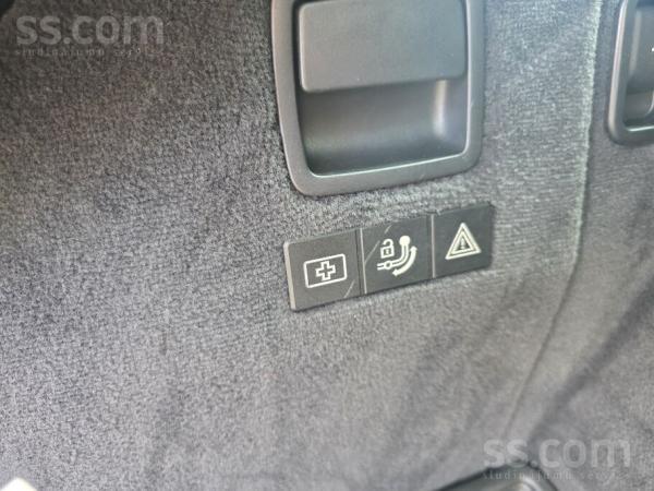 Balts BMW 320 2012 Tukums, ar dzinēja tilpumu 2.00 L un nobraukumu 293 tūkst. km par 6850 €, foto 10 vietnē AUTOMOTO.COM.LV