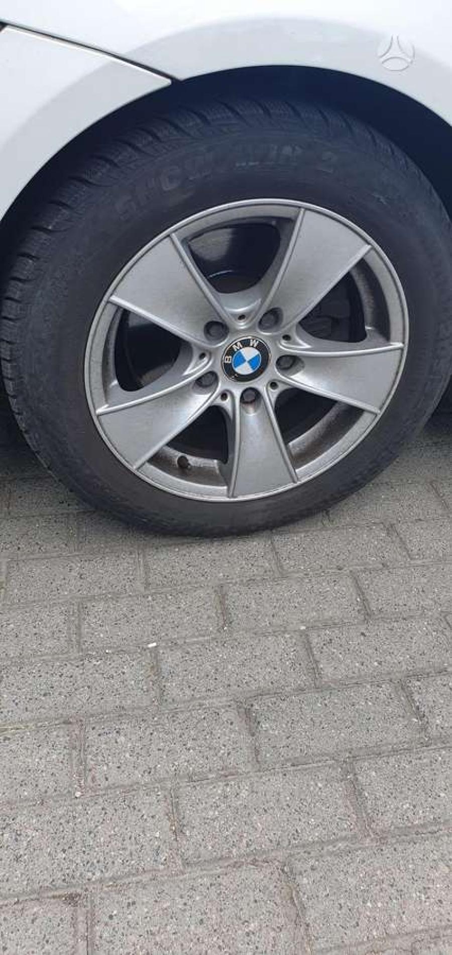 White BMW 320 2012 in Vilnius, with an engine capacity of 2.00 L and mileage of 233 thousand km for 8399 €, photo 29 on AUTOMOTO.COM.LV