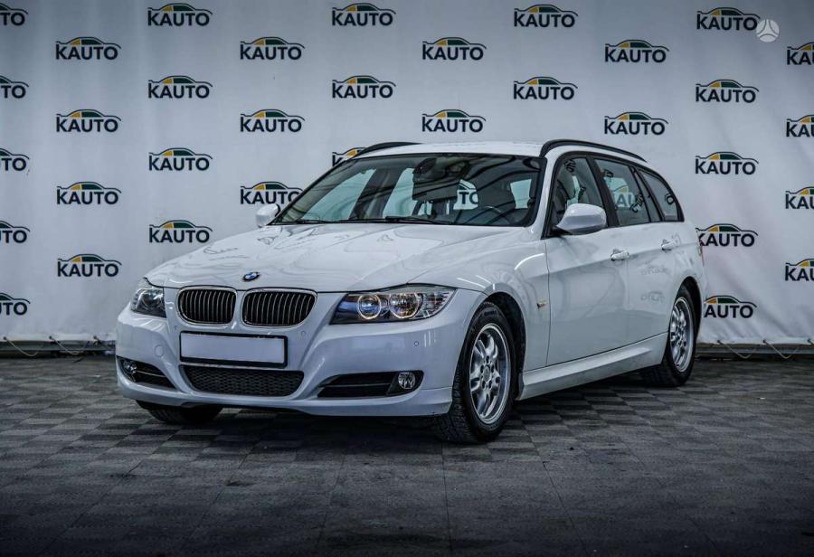 White BMW 320 2012 in Kaunas, with an engine capacity of 2.00 L and mileage of 307 thousand km for 5490 €, photo 1 on AUTOMOTO.COM.LV