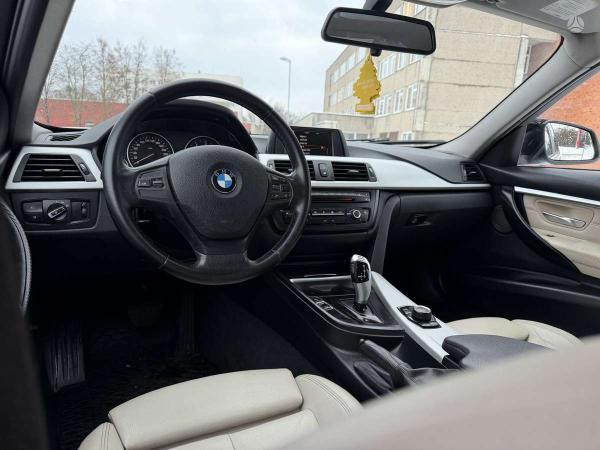 White BMW 320 2013 in Kaunas, with an engine capacity of 2.00 L and mileage of 377 thousand km for 8450 €, photo 5 on AUTOMOTO.COM.LV
