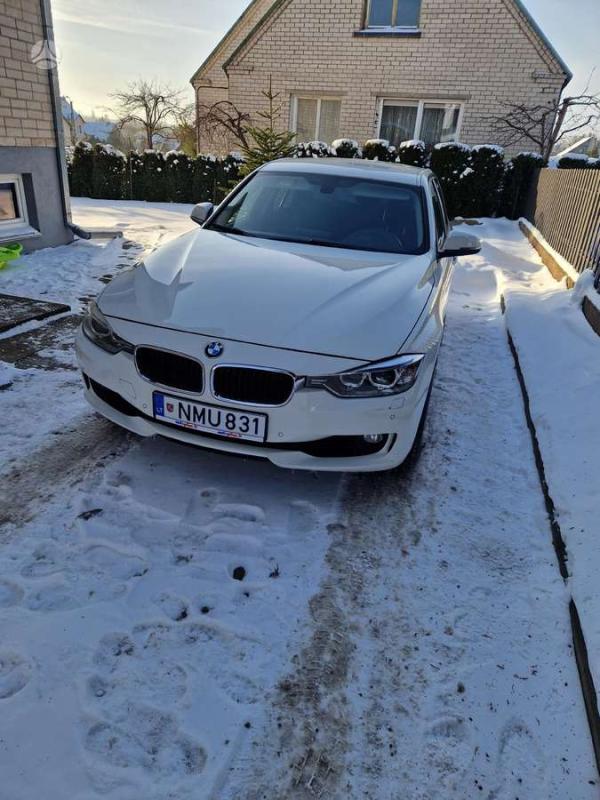 White BMW 320 2013 in Kelme, with an engine capacity of 2.00 L and mileage of 229 thousand km for 7800 €, photo 1 on AUTOMOTO.COM.LV