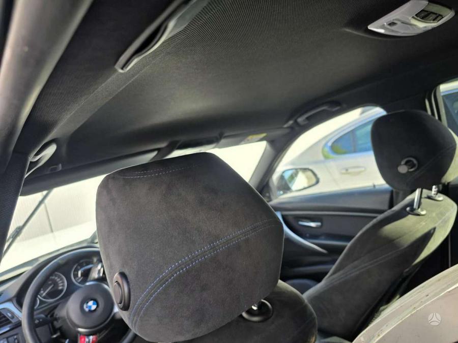 White BMW 320 2013 in Rokiskis, with an engine capacity of 2.00 L and mileage of 319 thousand km for 4150 €, photo 29 on AUTOMOTO.COM.LV