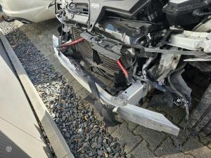 White BMW 320 2013 in Rokiskis, with an engine capacity of 2.00 L and mileage of 319 thousand km for 4150 €, photo 31 on AUTOMOTO.COM.LV