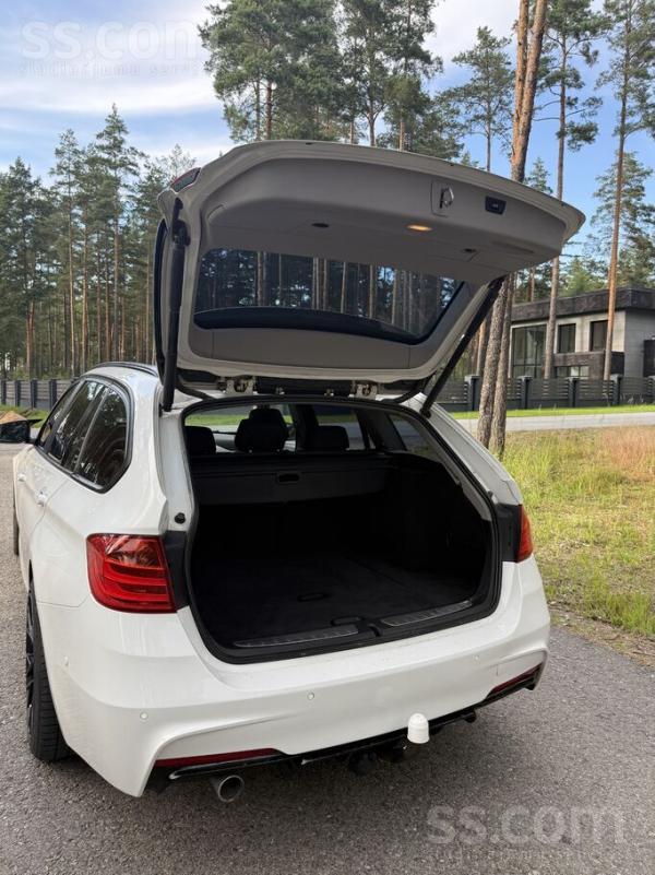 White BMW 320 2013 in Riga, with an engine capacity of 2.00 L and mileage of 345 thousand km for 10500 €, photo 6 on AUTOMOTO.COM.LV