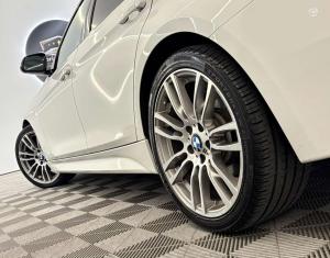 White BMW 320 2013 in Marijampole, with an engine capacity of 2.00 L and mileage of 238 thousand km for 10750 €, photo 19 on AUTOMOTO.COM.LV