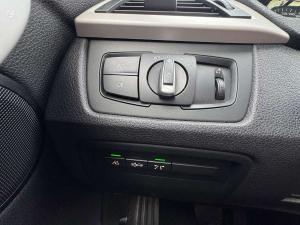 White BMW 320 2013 in Vilnius, with an engine capacity of 2.00 L and mileage of 256 thousand km for 10250 €, photo 21 on AUTOMOTO.COM.LV