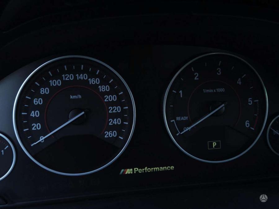 White BMW 320 2013 in Kaunas, with an engine capacity of 2.00 L and mileage of 300 thousand km for 9500 €, photo 19 on AUTOMOTO.COM.LV