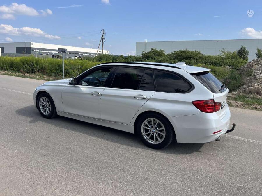 Balts BMW 320 2013 Kauņa, ar dzinēja tilpumu 2.00 L un nobraukumu 247 tūkst. km par 7850 €, foto 8 vietnē AUTOMOTO.COM.LV