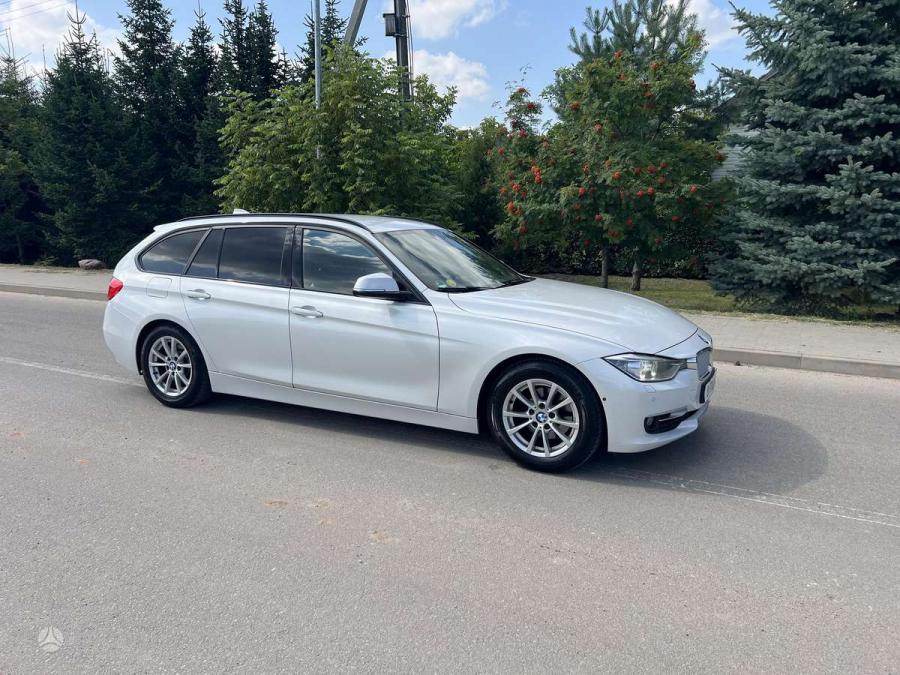 Balts BMW 320 2013 Kauņa, ar dzinēja tilpumu 2.00 L un nobraukumu 247 tūkst. km par 7850 €, foto 10 vietnē AUTOMOTO.COM.LV