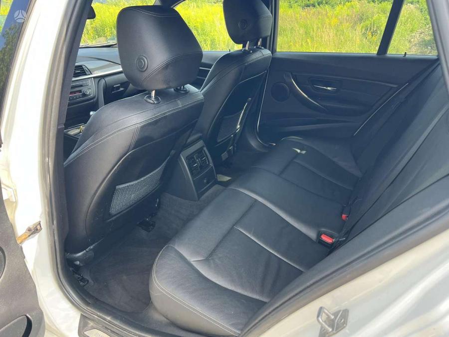 Balts BMW 320 2013 Kauņa, ar dzinēja tilpumu 2.00 L un nobraukumu 247 tūkst. km par 7850 €, foto 19 vietnē AUTOMOTO.COM.LV