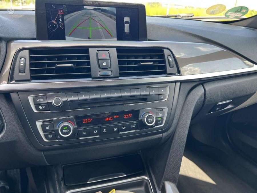 Balts BMW 320 2013 Kauņa, ar dzinēja tilpumu 2.00 L un nobraukumu 247 tūkst. km par 7850 €, foto 22 vietnē AUTOMOTO.COM.LV