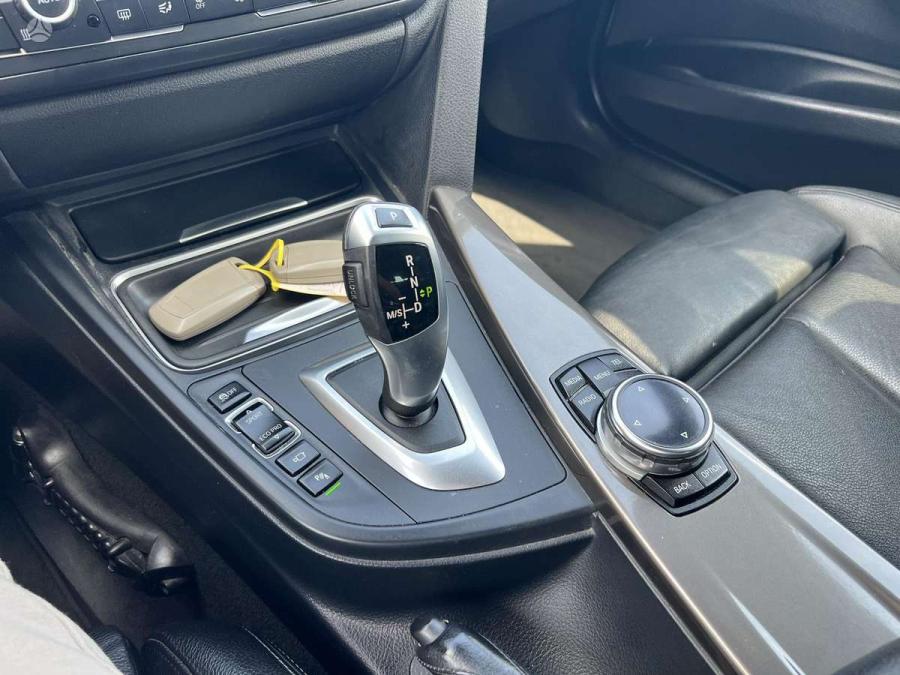 Balts BMW 320 2013 Kauņa, ar dzinēja tilpumu 2.00 L un nobraukumu 247 tūkst. km par 7850 €, foto 23 vietnē AUTOMOTO.COM.LV