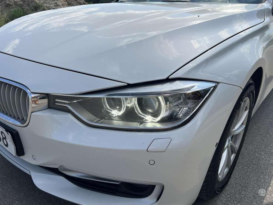 Balts BMW 320 2013 Kauņa, ar dzinēja tilpumu 2.00 L un nobraukumu 247 tūkst. km par 7850 €, foto 39 vietnē AUTOMOTO.COM.LV
